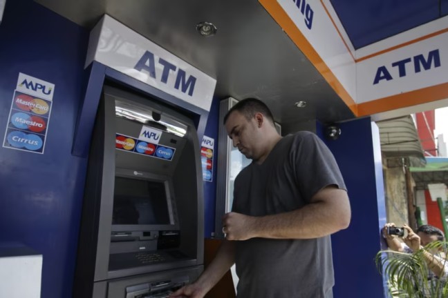 ミャンマーのATM、現金引き出し困難に – ミャンマー最新ニュース・情報誌－MYANMAR JAPON